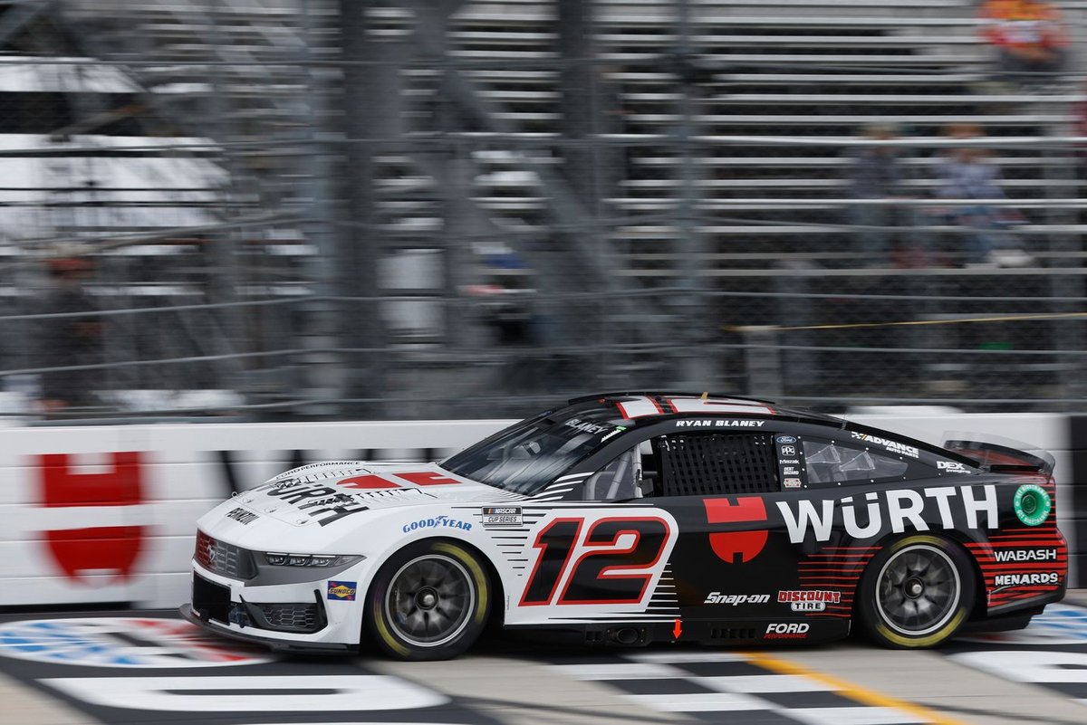 Ryan Blaney fastest in Dover Cup practice; Smith and Grala wreck
