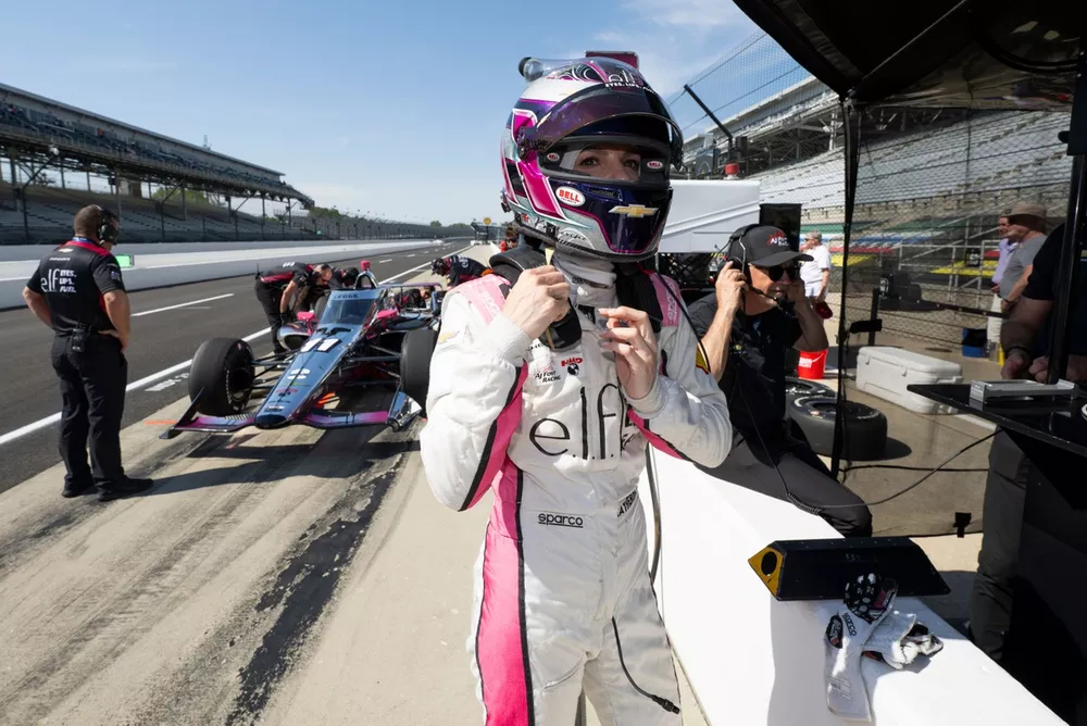 Katherine Legge secures last-minute deal to attempt Indy 500/Coke 600 ...