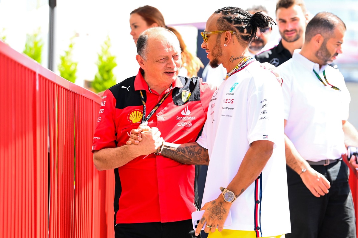 Piero Ferrari: "Lewis iyi bir müşterimiz fabrikayı birkaç kez ziyaret etti"