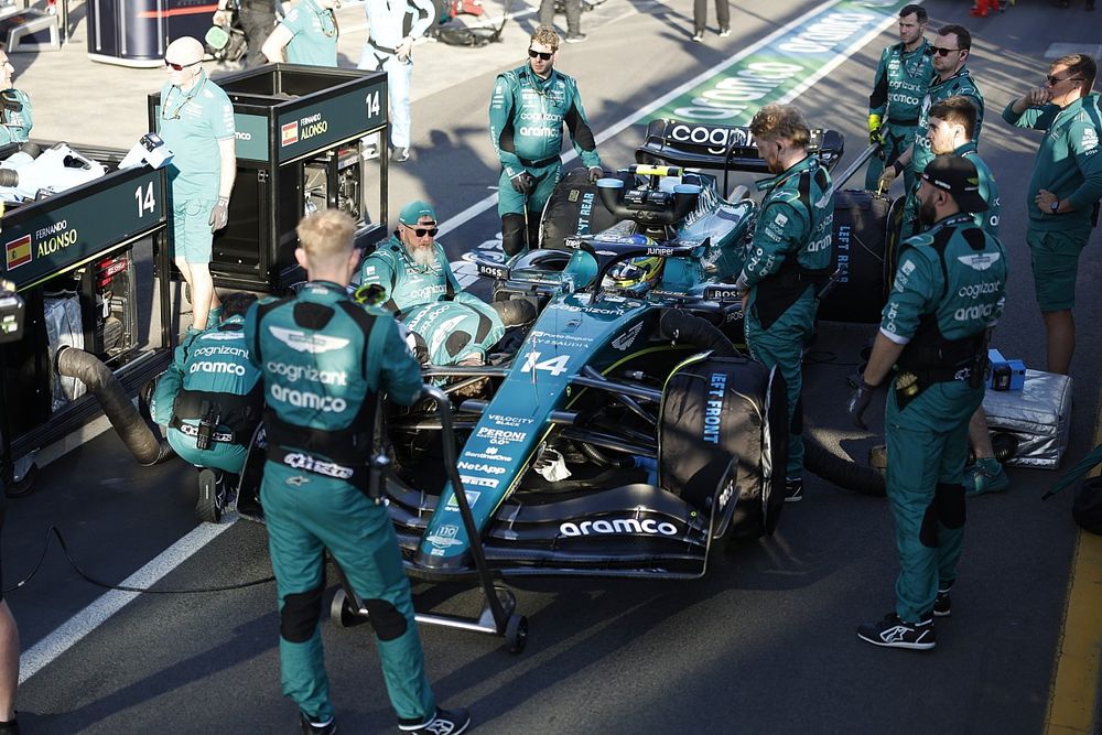 Aston Martin F1 esperará al final de 2023 para sus grandes mejoras