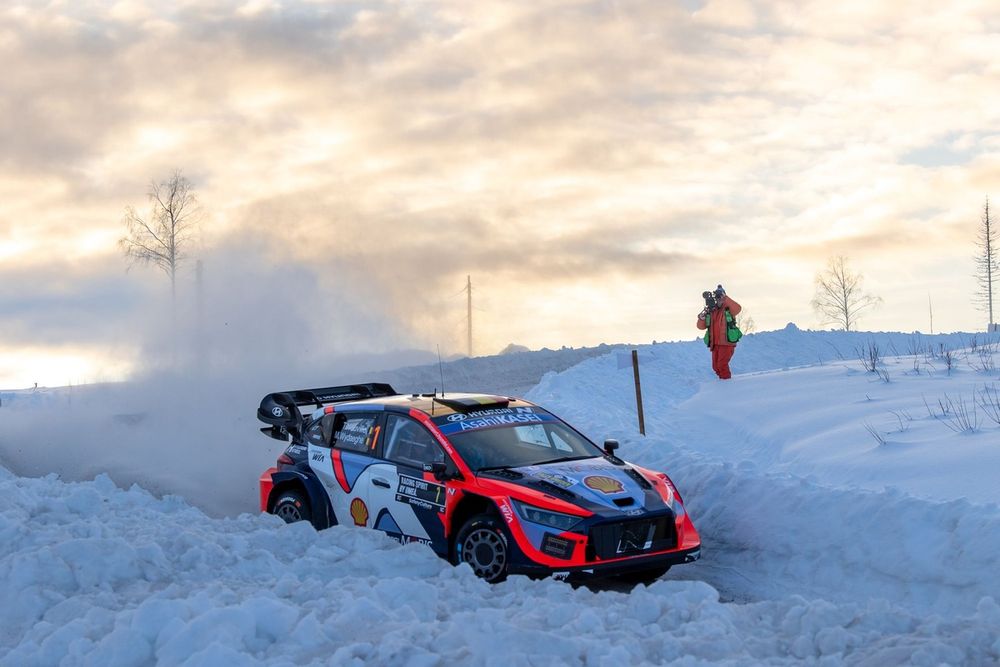 WRC | Rally Svezia, PS11: Neuville vola e sale terzo