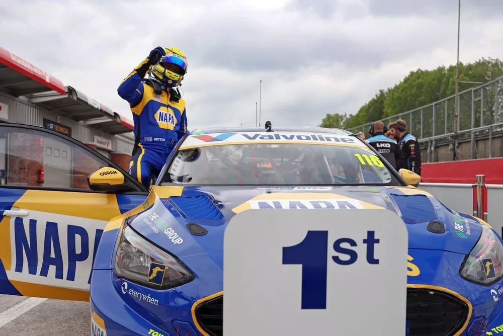 Btcc Brands Hatch Sutton Takes 50th Win In Dramatic Race One