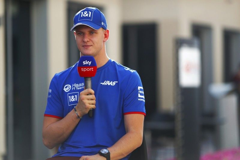 Podcast: "Das Gejammere zerstört seine Karriere"