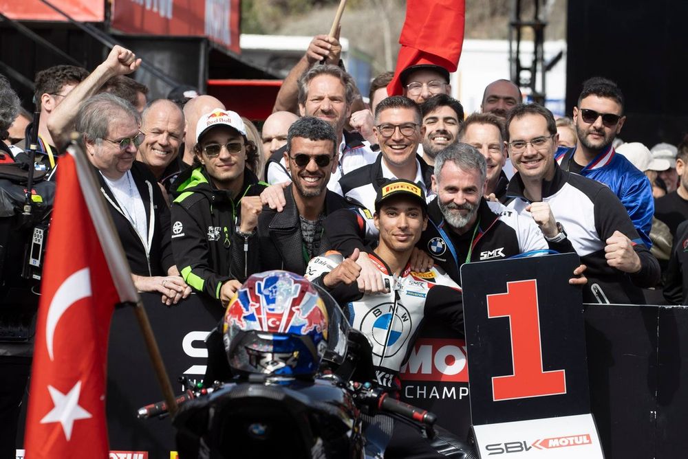 Van der Mark, compañero de Toprak, cree que está haciendo cosas ...