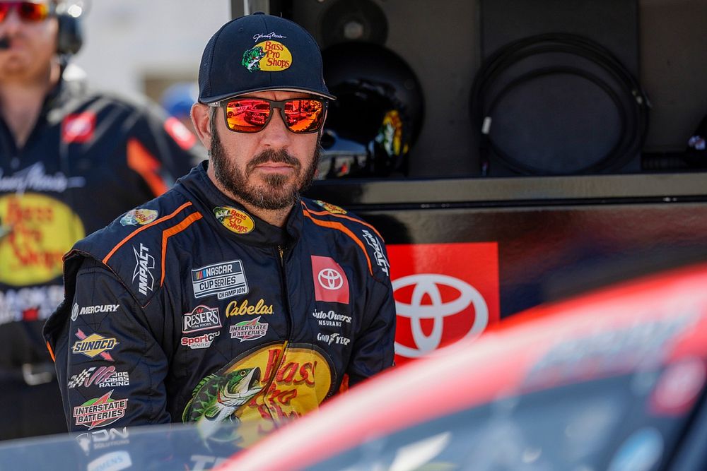 Truex advances: "It wasn’t much fun, but we made it"