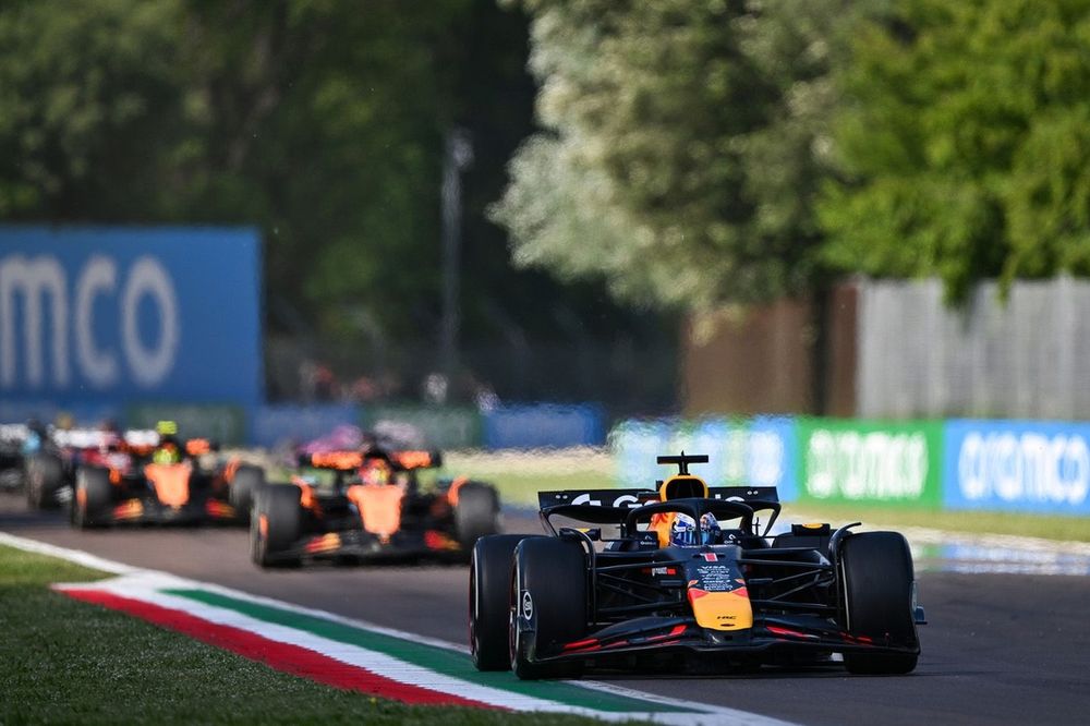 How Verstappen went from “not fast enough” to “too quick” in Imola GP triumph