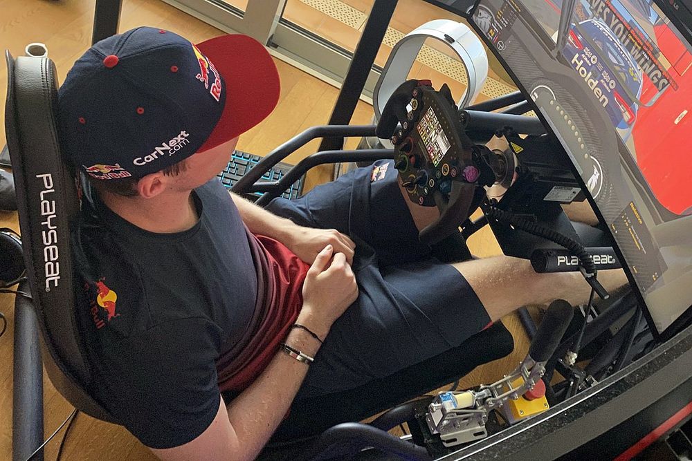 Guía sobre simracing: una modalidad con potencial