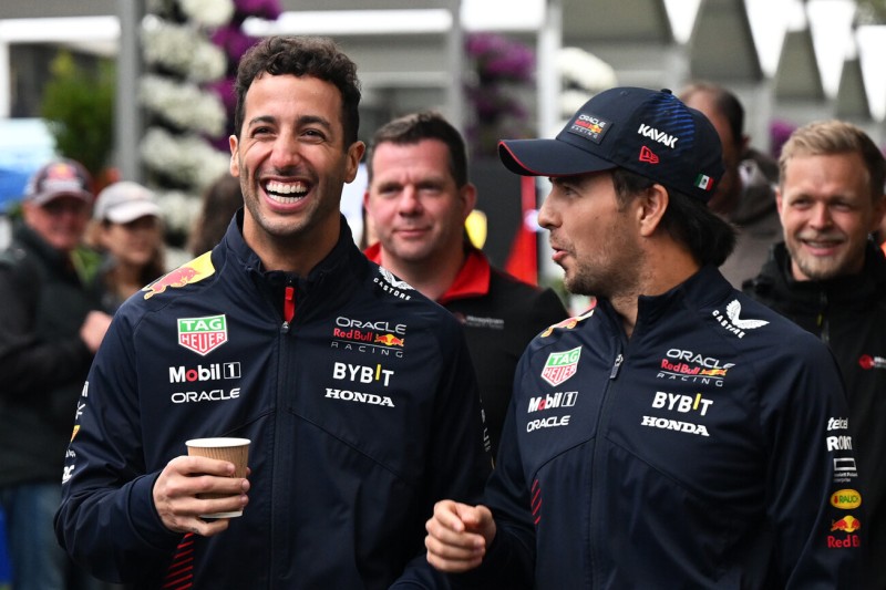 Daniel Ricciardo bei AlphaTauri: Muss Perez jetzt um sein Cockpit zittern?