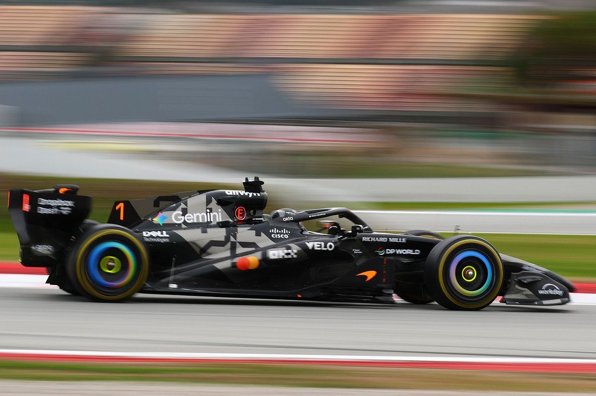 Norris: "Surreal" to see number 1 on my car as McLaren kicks off F1 ...