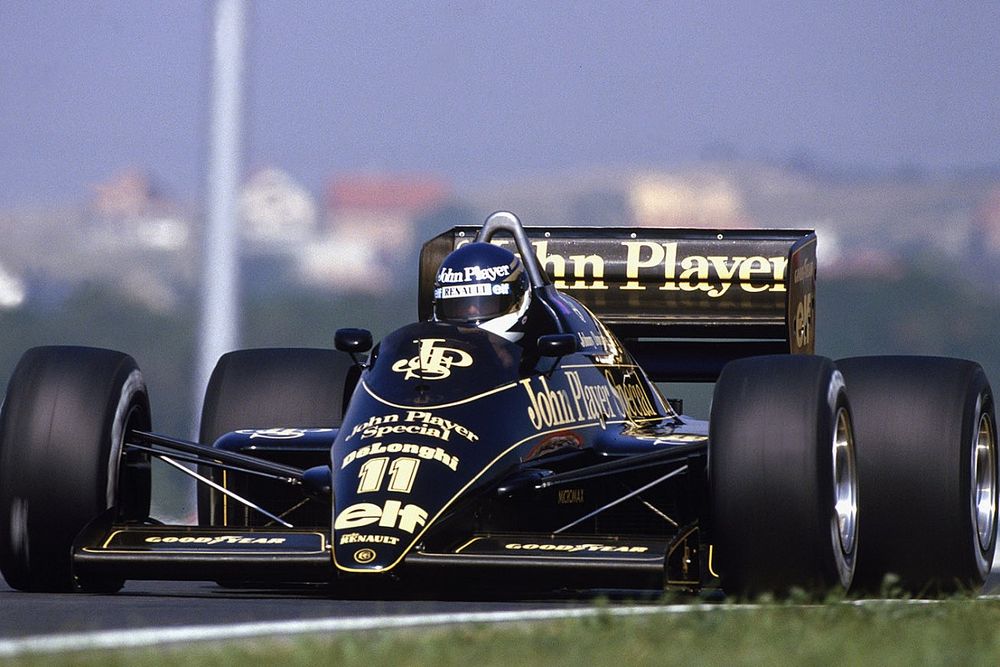 Former F1 driver Johnny Dumfries passes away at 62