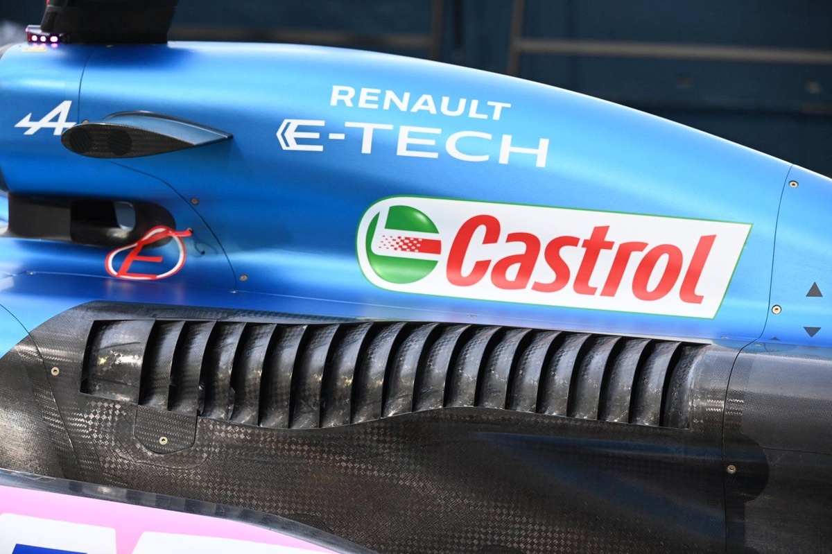 Renault lance une étude sur l'avenir de l'usine moteur de Viry