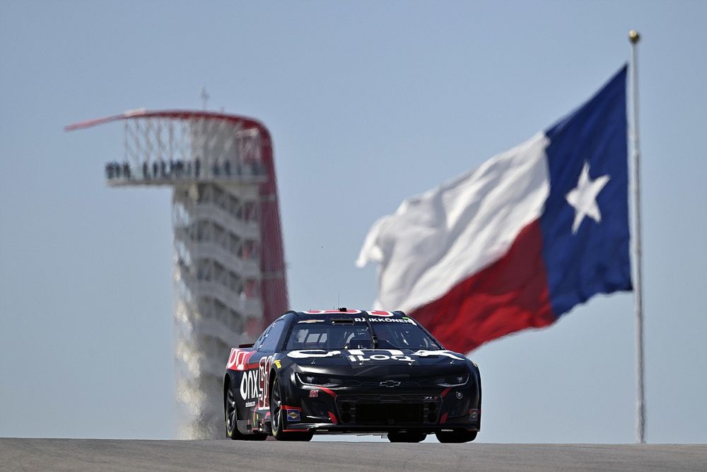 Raikkonen ziet late gok in rook opgaan in NASCAR Cup op COTA