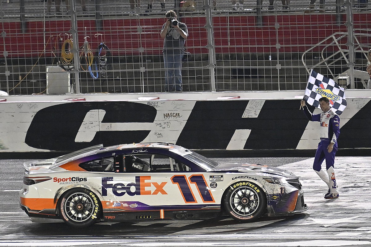 NASCAR: Hamlin tem vitória inédita em Charlotte após prova insana