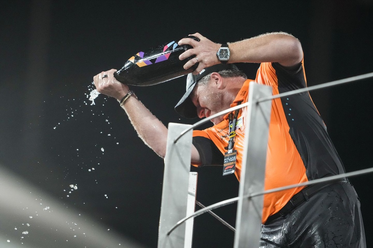 Brown: Talán tényleg kicsit túl sok a káromkodás...