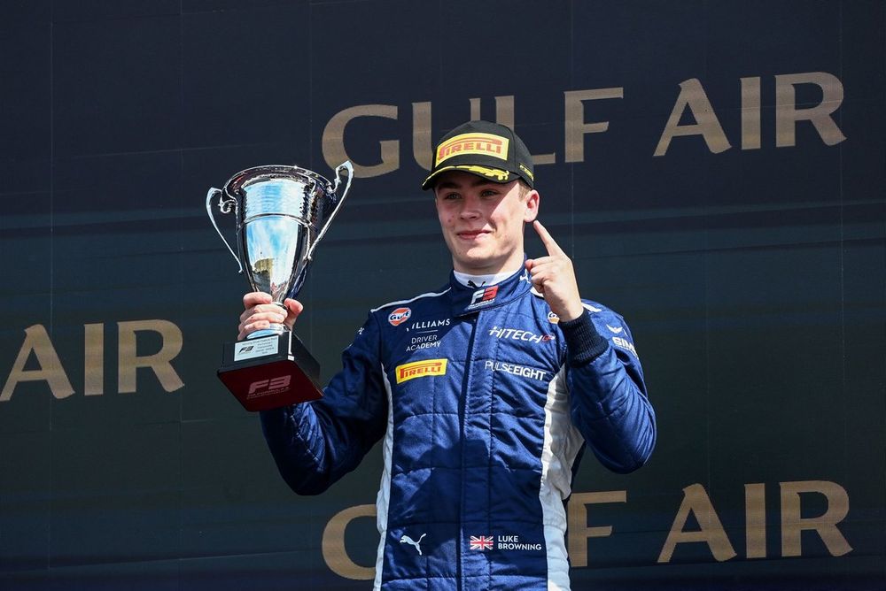 F3 Bahrain: Williams junior Browning takes maiden win in feature race