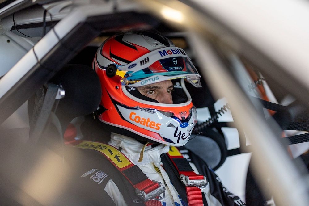 WAU announces Nick Percat split