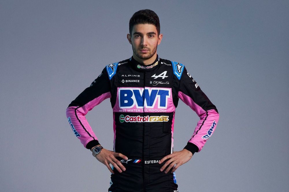 Ocon asegura que ha mejorado como piloto gracias a los Esports