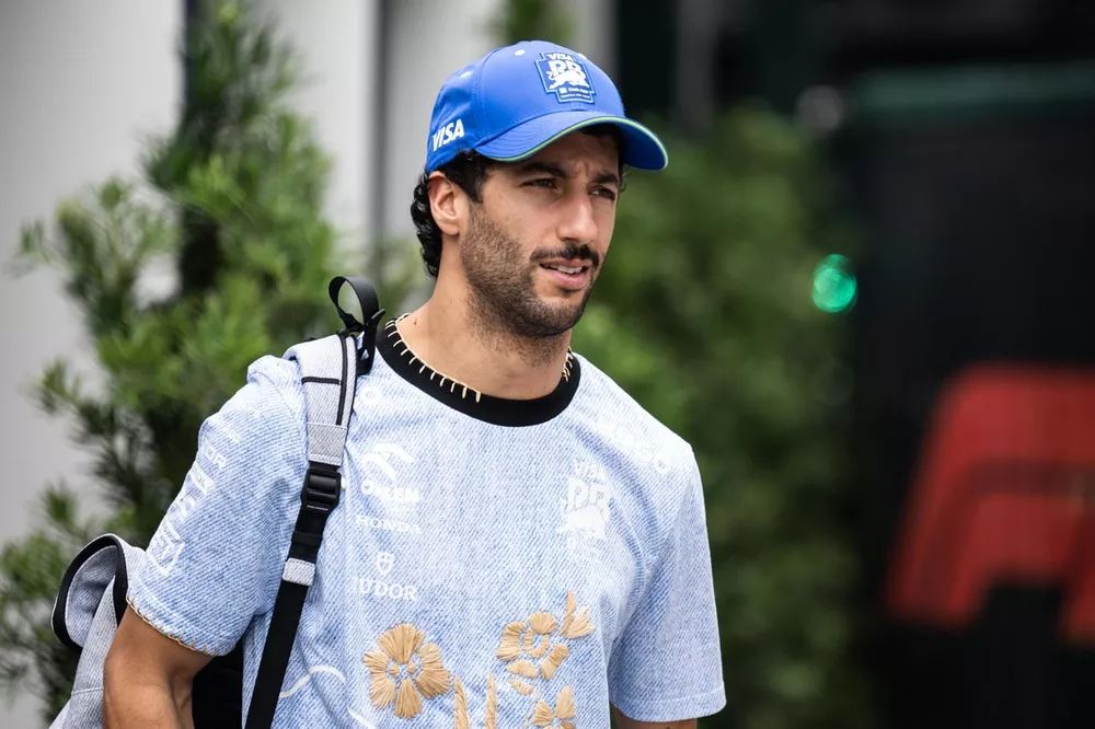 Daniel Ricciardo targets £2.4million sale as Aston Martin hypercar set ...