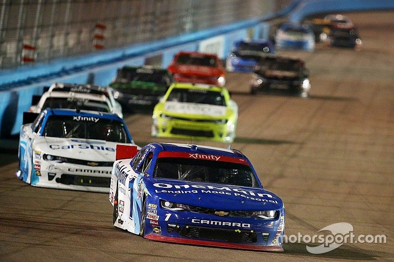 Loose lug nuts will cost Sadler his crew chief for championship finale