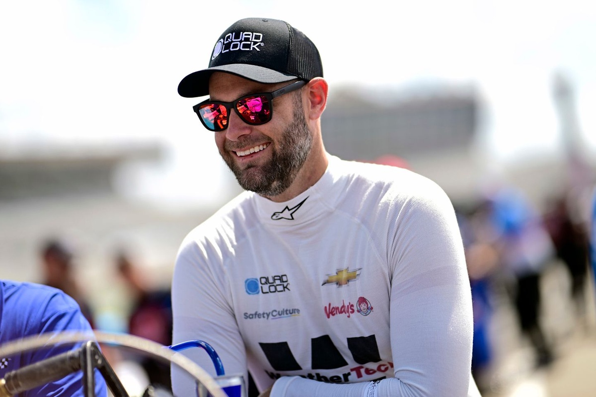 Shane van Gisbergen earns NASCAR Cup pole at Charlotte Roval