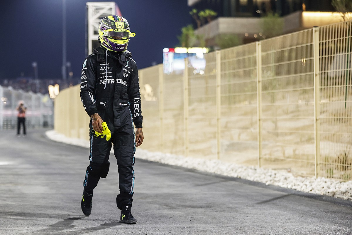 F1 | Hamilton attraversa la pista in Qatar: la FIA riapre il caso
