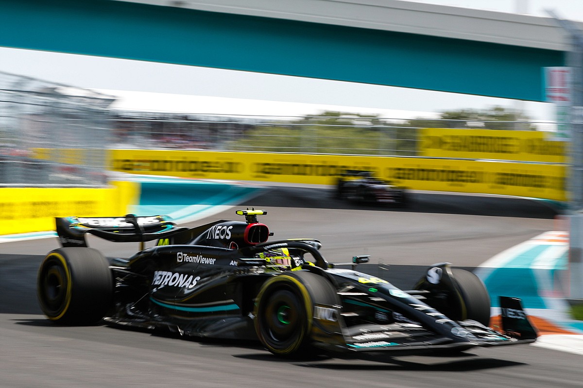 F1 - Hamilton lamenta falta de ritmo e downforce