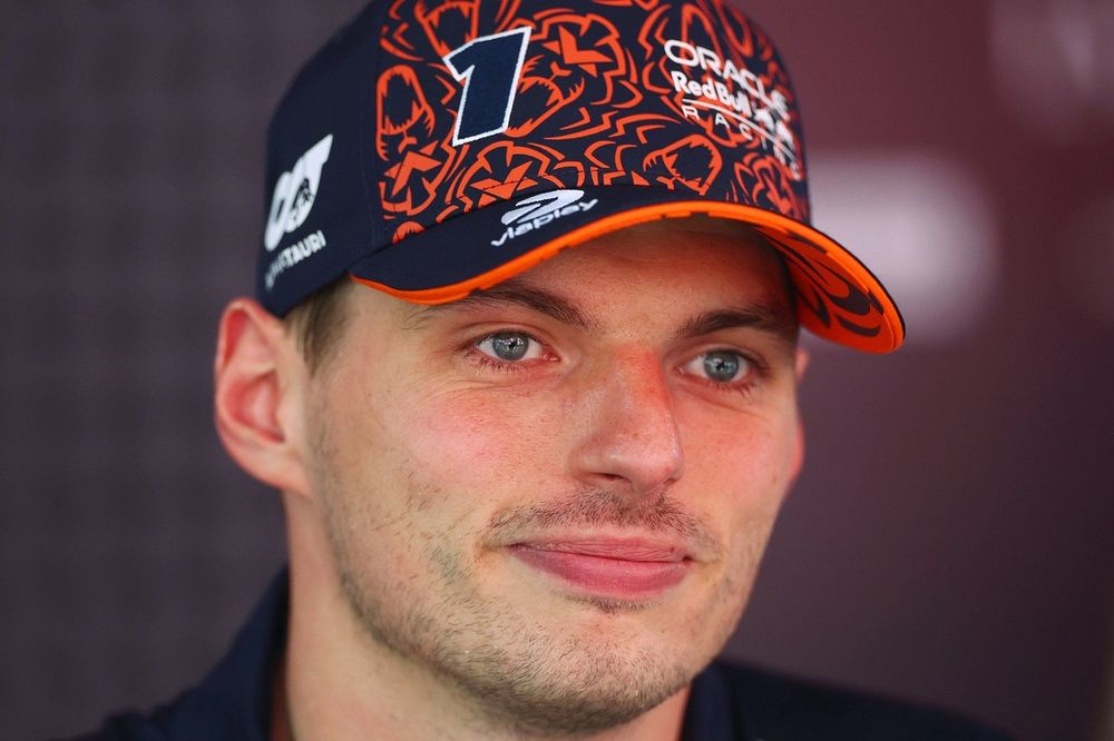 F1 COSMOS | Max Verstappen Elogia al Ingeniero Suplente Simon Rennie Tras Victoria en Sprint del ...