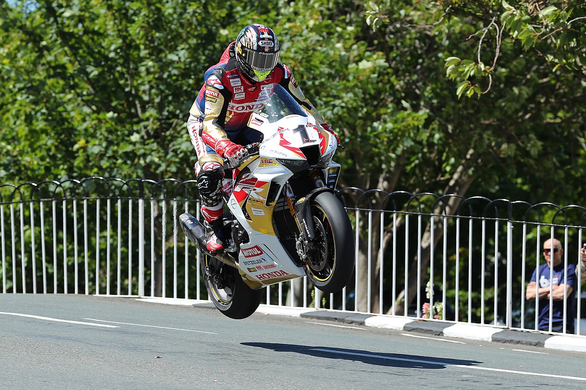 Metzeler becomes Isle of Man TT’s official tyre supplier