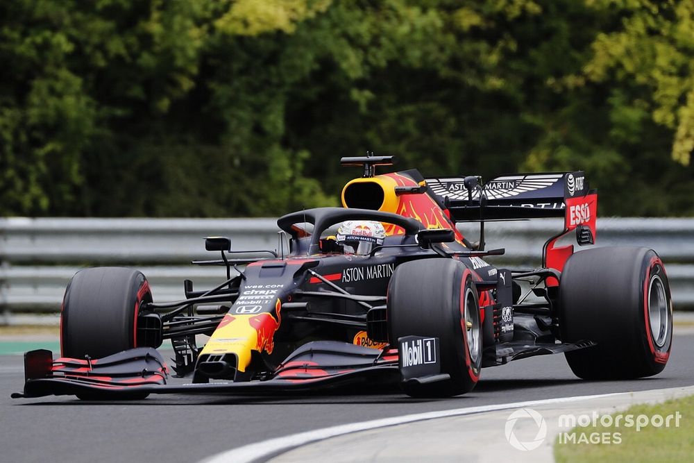 Verstappen over titelkansen: “Ziet er zeker niet geweldig uit”