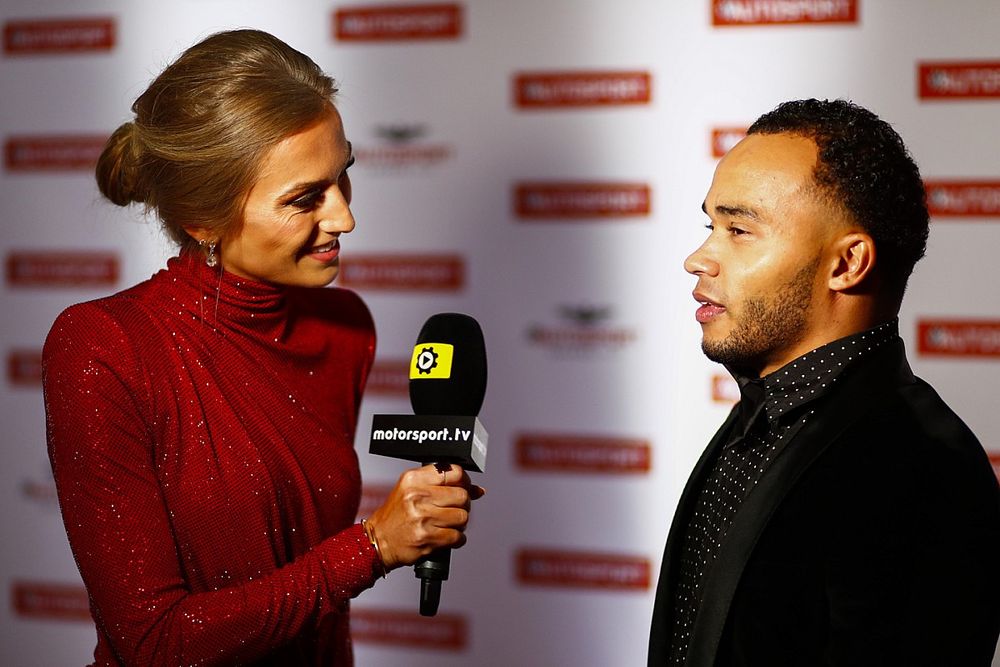 Hamilton testvére: "Lewis egy pennyt sem tett a karrierembe!"