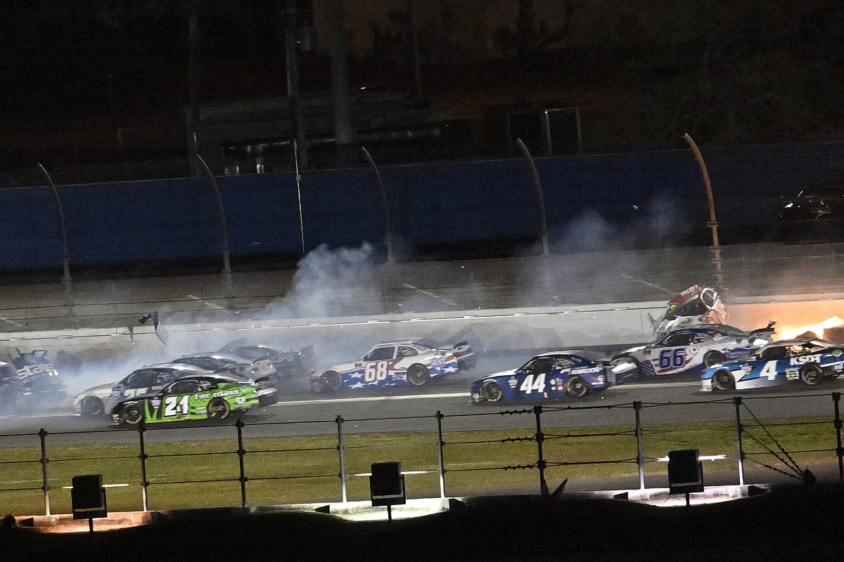 Snider was "just kind of holding on" in violent NASCAR wreck