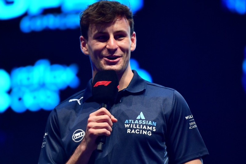 Im Auto von Albon: F3-Meister Victor Martins gibt Trainingsdebüt für ...