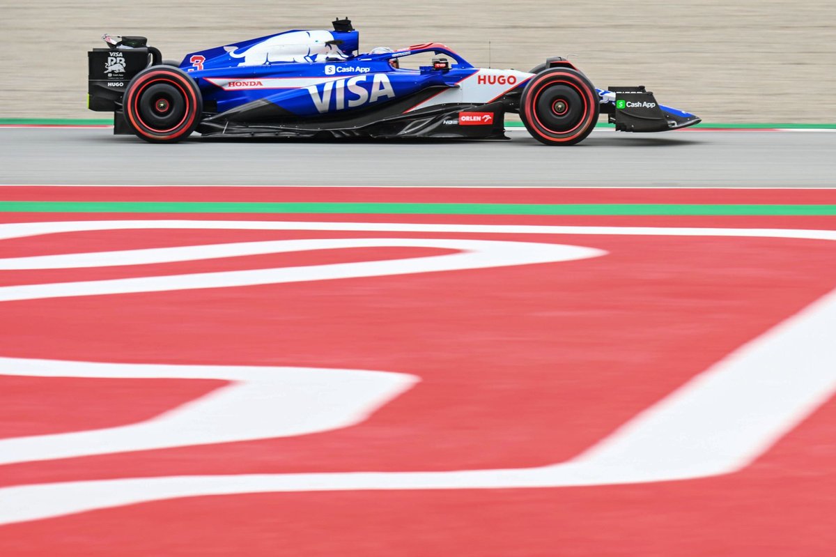 RB、2台揃ってQ1敗退もアップデートは励みになるモノだった？ リカルド18番手も「この一晩で良い仕事ができた」