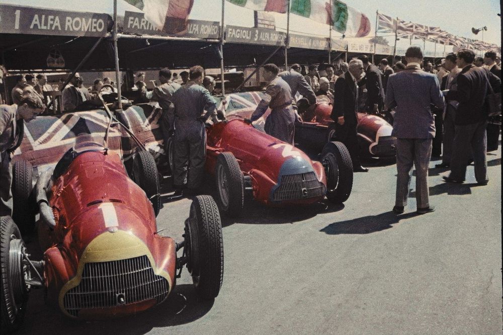 F1 COSMOS | F1 cars from 1950 to 2025: Alfa Romeo 158 vs McLaren MCL39