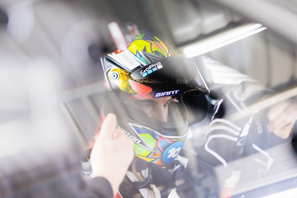 Kelly makes Supercars return