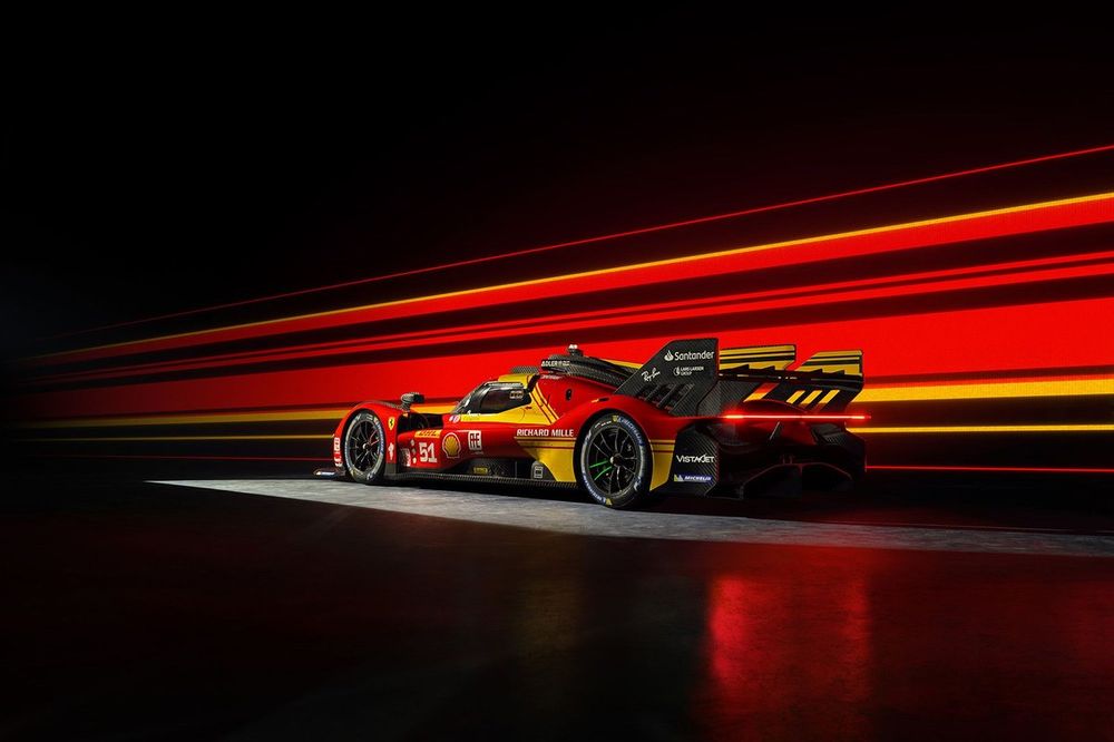 Ferrari, 2024 WEC sezonu için revize edilmiş Hypercar renk düzenini tanıttı