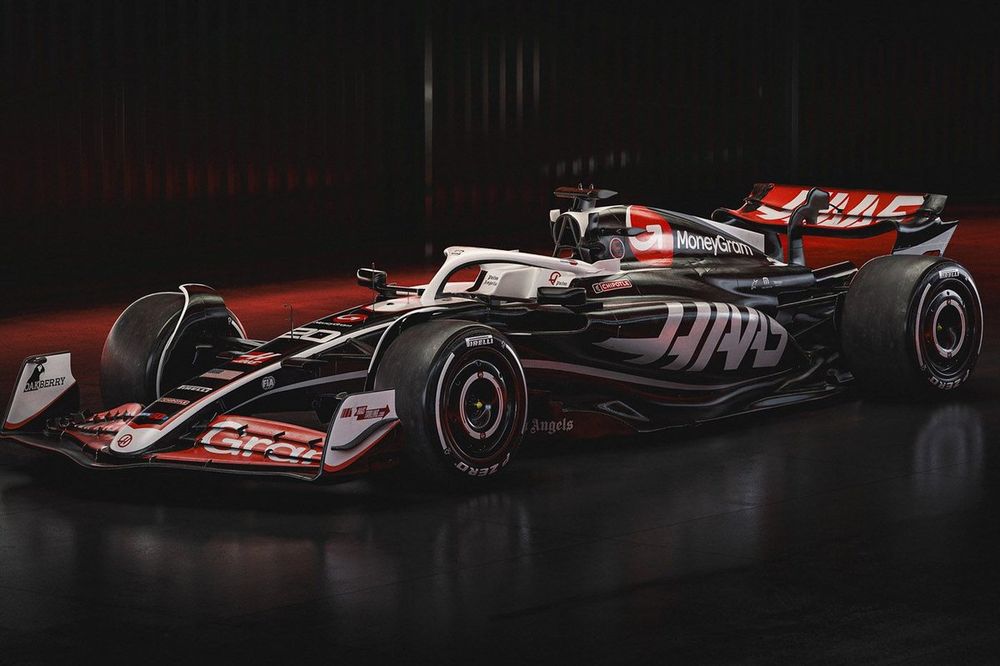 VIDEO: El estreno del VF-24 de Haas para la F1 2024 en Silverstone