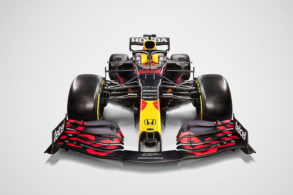 Red Bull: ecco le prime immagini della RB16B