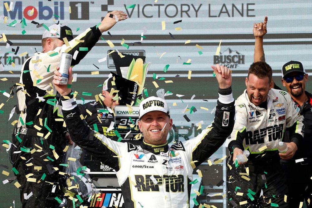 William Byron warns desperation mentality will lead to "early wrecks" at Daytona