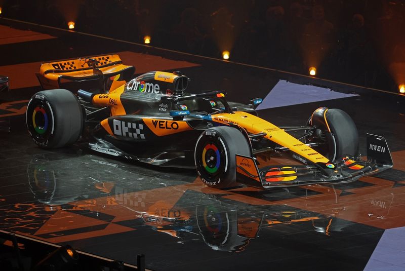 全10チームの2025年F1マシンカラーが出揃う。F1創立75周年記念ローンチイベント「F1 75」がロンドンで開催される