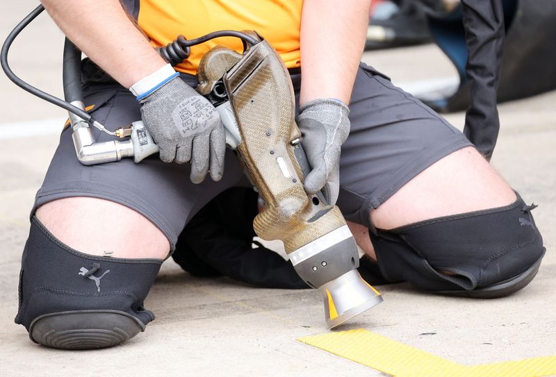 Verstappen not interested in Horner/Brown rivalry - "I turn it off and ...