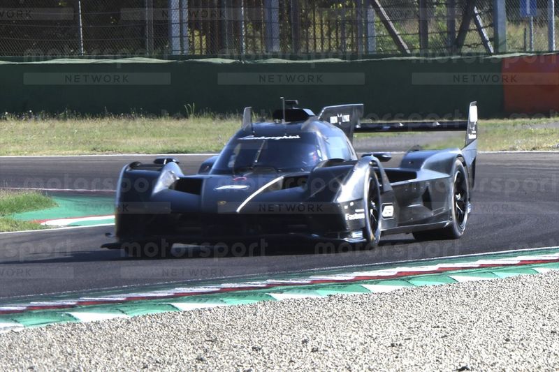 Lamborghini LMDh hits the track for the first time ahead of 2024 WEC ...