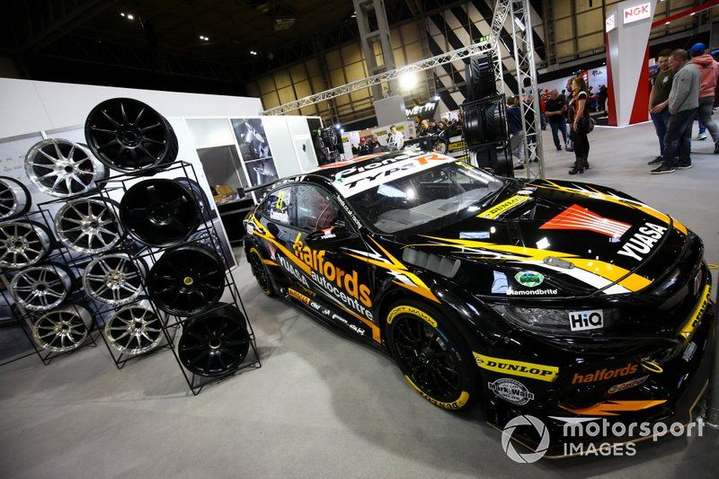 Dan Cammish Profile - Bio, News, High-Res Photos & High Quality Videos