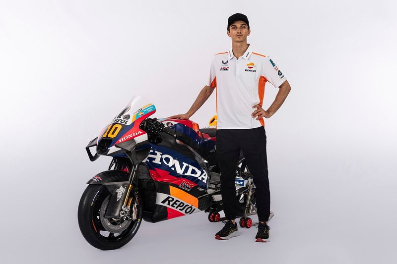 Gallery MotoGP | La nuova Honda senza Marc...e i colori Repsol