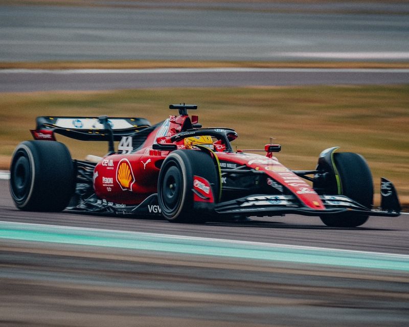 Hamilton devient pilote Ferrari : "Une des plus belles sensations de ma ...