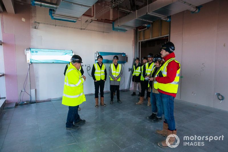 Reportage - Au cœur de la future usine Aston Martin F1