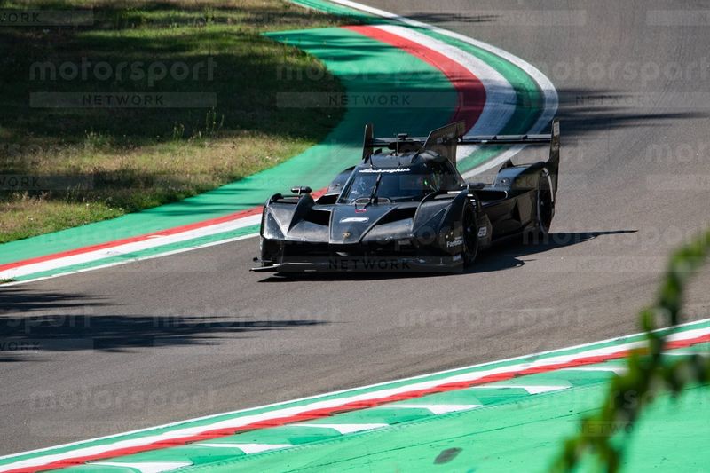 Lamborghini LMDh hits the track for the first time ahead of 2024 WEC ...