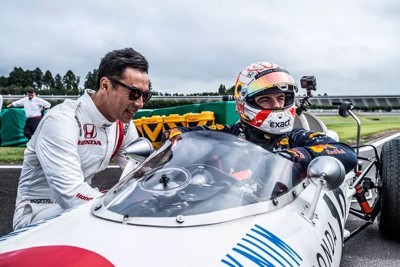 Ehemaliger Japanischer Formel 1 Pilot Takuma