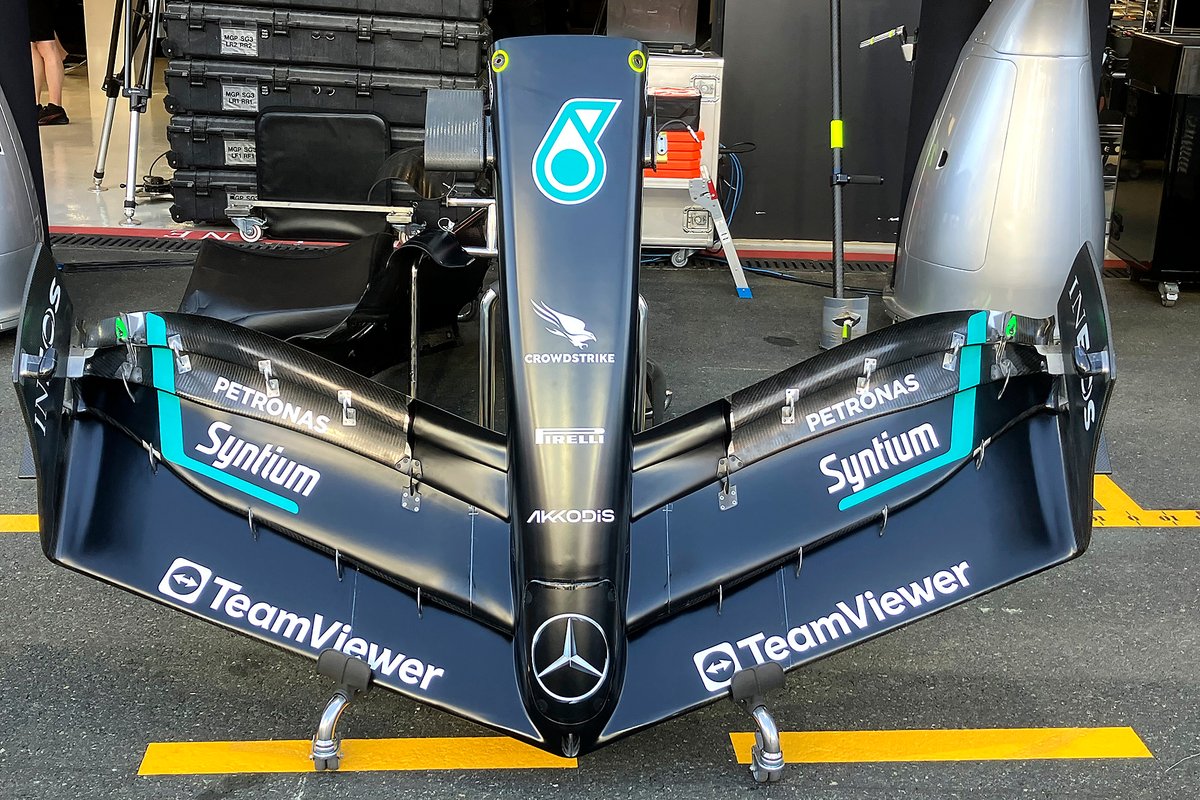 Galéria: Megérkezett a Forma-1-es mezőny Szaúd-Arábiába, kivéve Verstappent