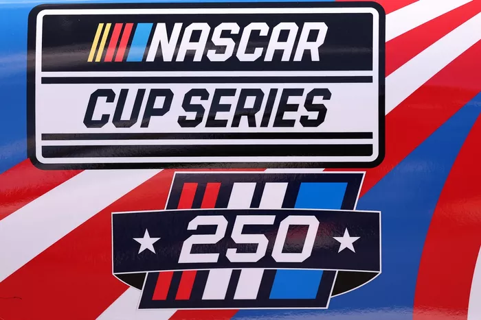 Car chief and engineer ejected after Larson and Dye…
